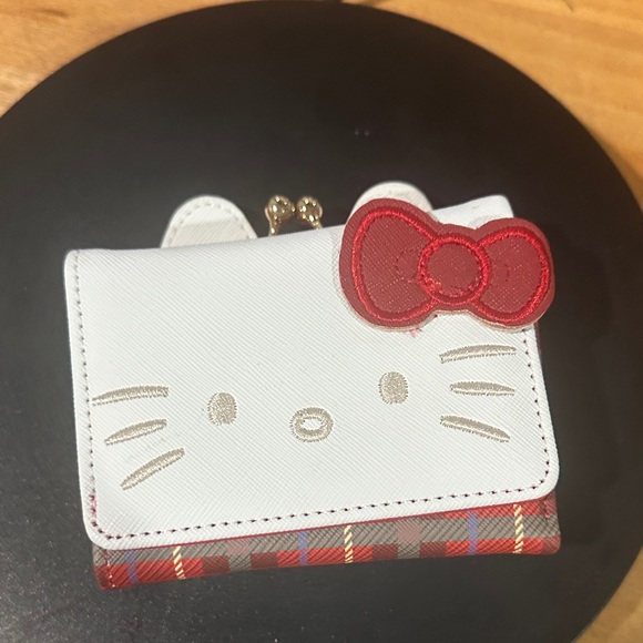 Hello Kitty | Accessories | Hello Kitty White And Red Plaid Wallet ...